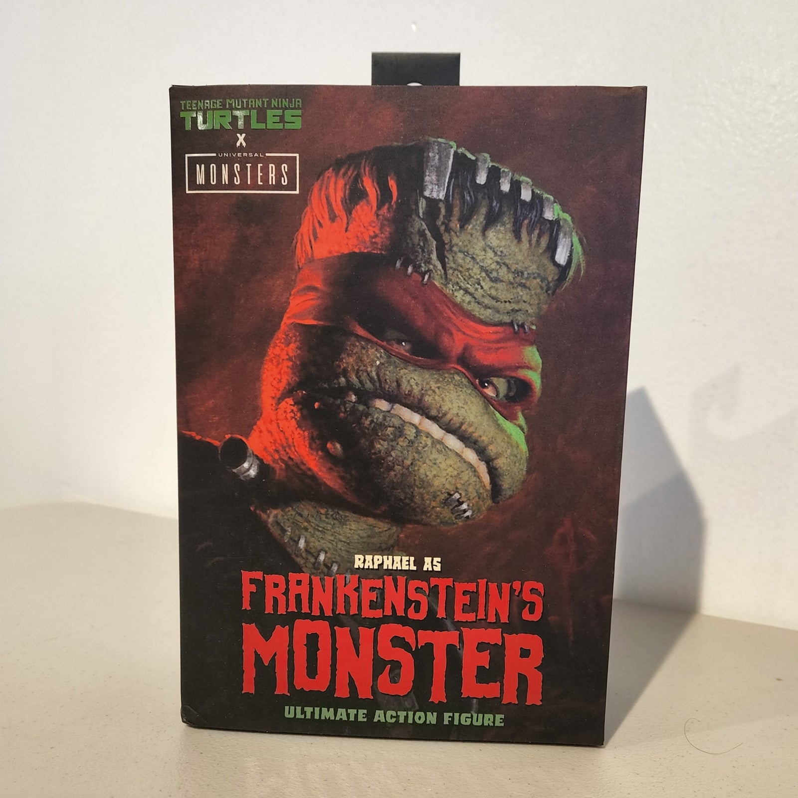 Horror Action Figures| Horror Movie Figures | Larger Than Life Toys ...